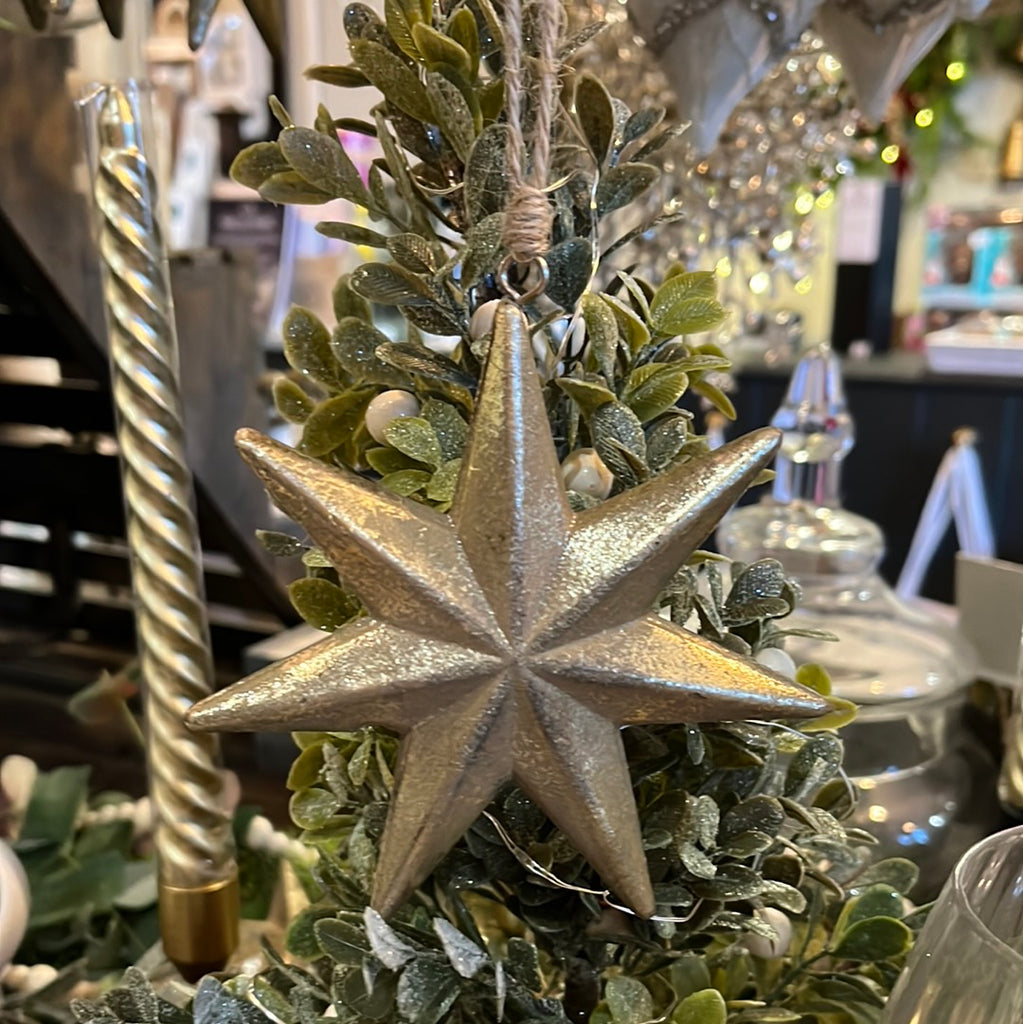 GOLD HANGING STAR – Ambience Home (Surrey)